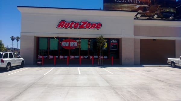 AUTOZONE AUTO PARTS - Updated September 2025 - 17 Photos & 85 Reviews ...