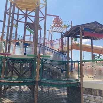 HOLIDAY SPRINGS WATER PARK - Updated August 2025 - 5501 Crossroads Pkwy ...