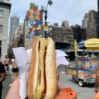 SABRETT HOT DOG STREET CART - Updated December 2025 - 15 Photos ...