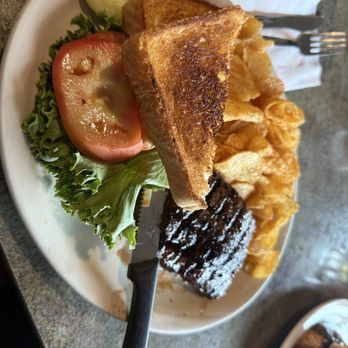 OBB’S SPORTS BAR & GRILL - Updated December 2025 - 62 Photos & 163 ...