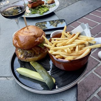 MENLO TAVERN - Updated September 2025 - 218 Photos & 158 Reviews - 100 ...