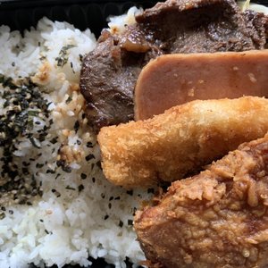 ZIPPY’S HILO - 225 Photos & 279 Reviews - 111 E Puainako St, Hilo ...