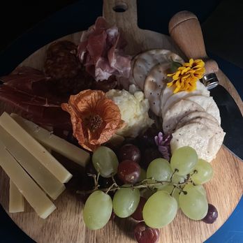 FLORA - Updated December 2025 - 181 Photos & 62 Reviews - 4500 SW ...