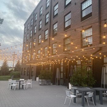 NYLO PROVIDENCE WARWICK HOTEL, TAPESTRY COLLECTION BY HILTON - 402 ...