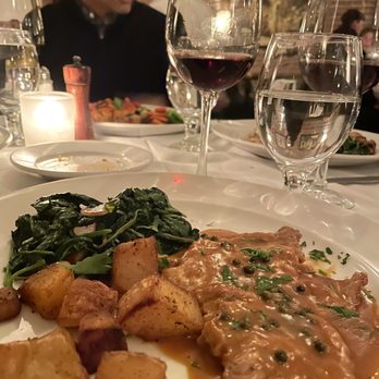 BAROLO EAST - Updated August 2024 - 291 Photos & 296 Reviews - 214 E ...