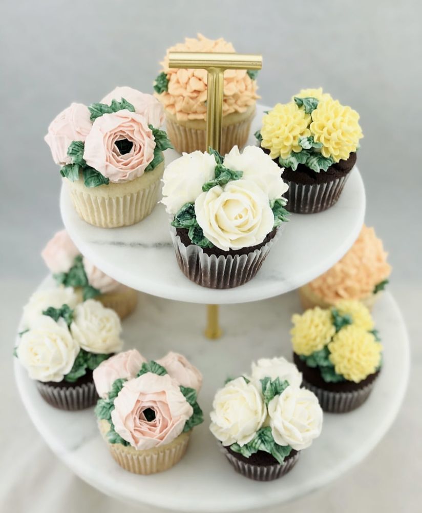 ONE THE CAKE - Updated July 2025 - 33 Photos - 25 W Hudson Ave ...