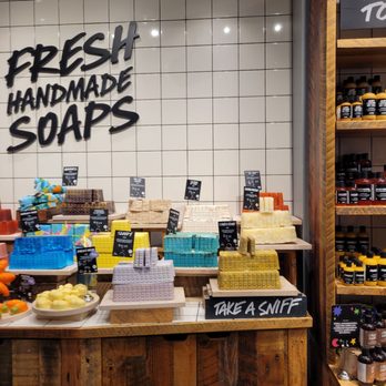 Lush cosmetics near me store