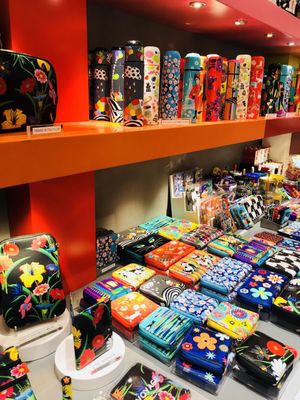 PYLONES - Updated December 2025 - 31 Photos & 18 Reviews - 99 rue de ...