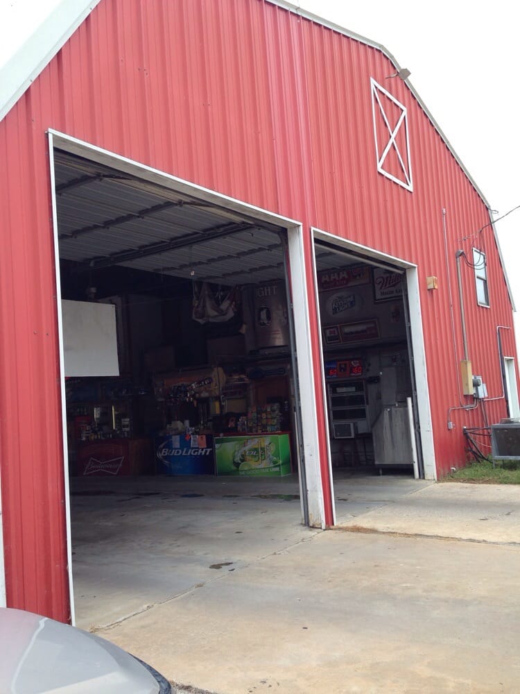 CURB SERVICE - BEER BARN - 310 S Hwy 281, Lampasas, Texas - Beer, Wine ...