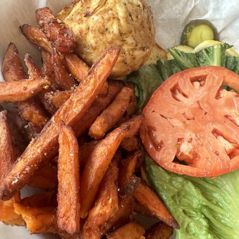 CRABCAKE FACTORY BAYSIDE - Updated July 2024 - 305 Photos & 243 Reviews ...