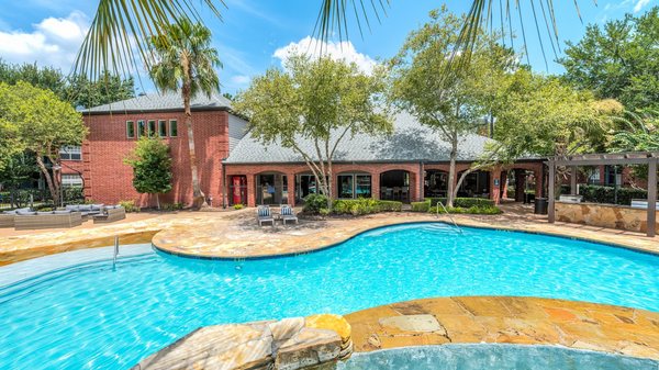 ALEXANDER APARTMENTS - Updated July 2024 - 138 Photos - 1475 Sawdust Rd ...