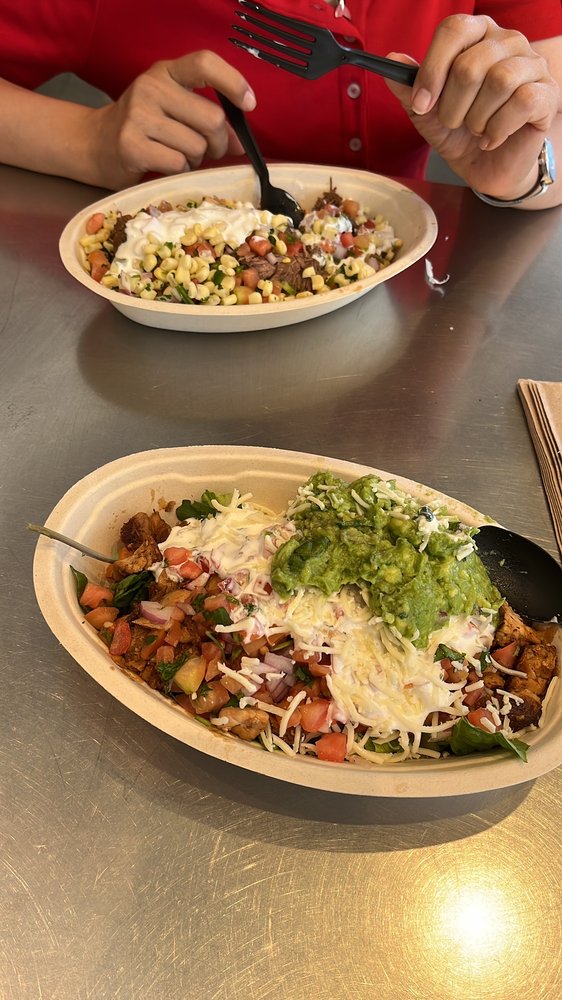 CHIPOTLE MEXICAN GRILL - Updated October 2024 - 42 Photos & 106 Reviews ...