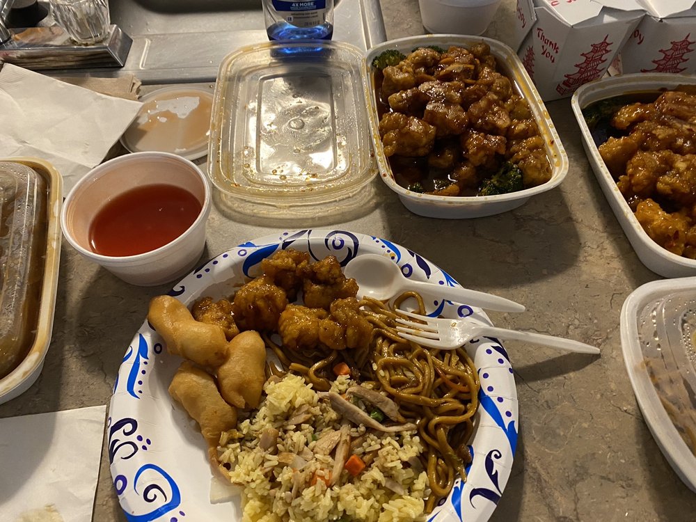 LONG XING - 102 Photos & 91 Reviews - 428 Highway 1 W, Iowa City, Iowa ...