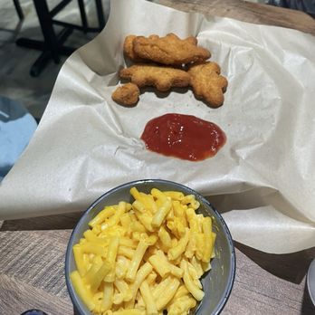 THE OWNERS BOX SPORTS BAR & GRILL - Updated January 2026 - 60 Photos ...