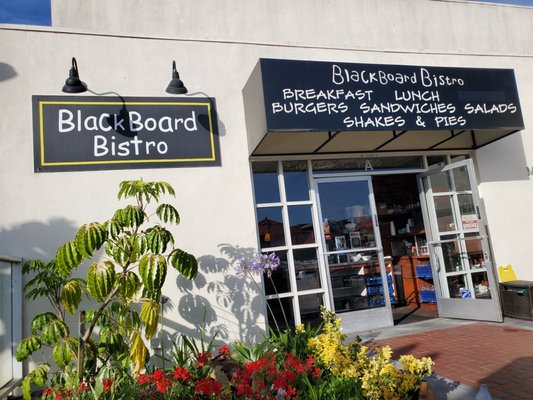 BLACKBOARD BISTRO - Updated May 2024 - 260 Photos & 437 Reviews - 1198 ...