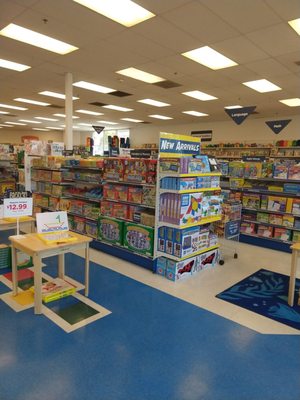 LAKESHORE LEARNING STORE - 17 Photos & 14 Reviews - 898 Harriman Pl ...