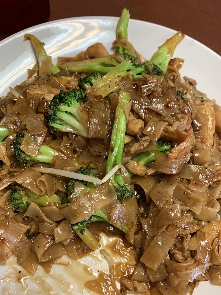 BOONMA THAI - 47 Photos & 75 Reviews - Thai - 3401-D Raeford Rd, Fayetteville, NC - Restaurant ...