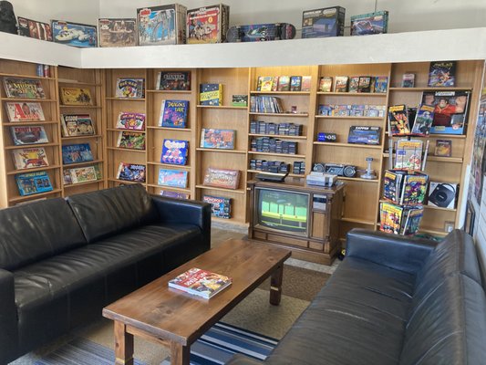 TWO BIT GAME ROOM - Updated December 2024 - 511 Rice St, Saint Paul ...