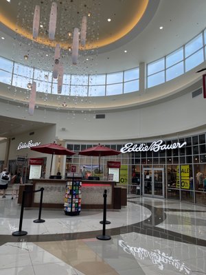 TANGER OUTLETS- FOXWOODS - Updated October 2025 - 133 Photos & 119 ...