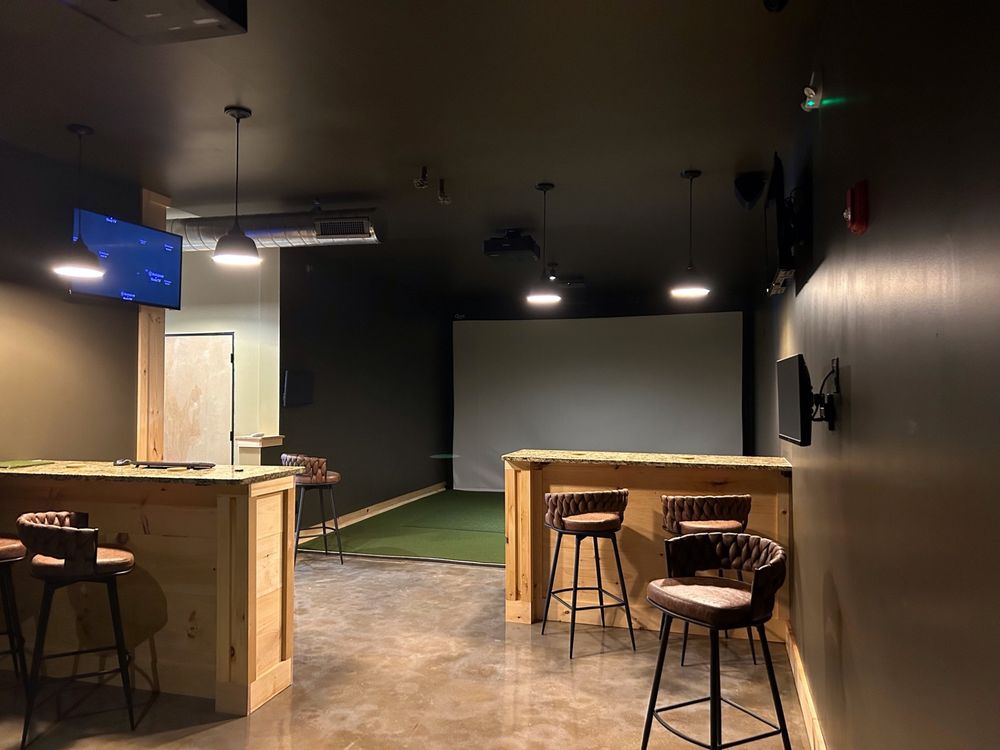 THE FRINGE GOLF CLUB - Updated December 2025 - 214 N Franklin St, Red ...