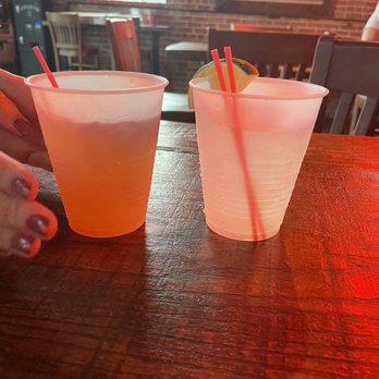 BOWSTRING PIZZA AND BREWYARD - Updated August 2025 - 126 Photos & 98 ...