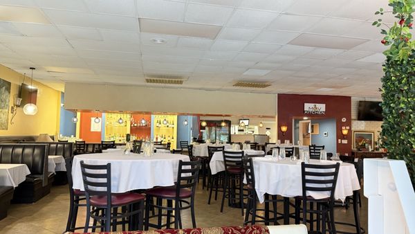 MOV FUSION BAR AND GRILL - Updated December 2025 - 23 Photos & 10 ...