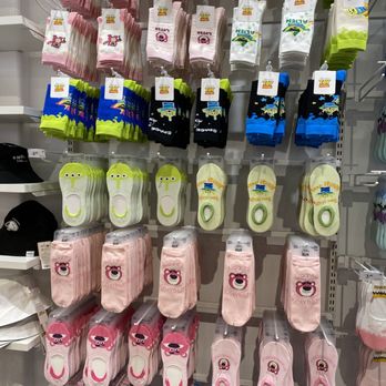 MINISO - Updated October 2025 - 25 Photos - 459 Brandon Town Center Dr ...