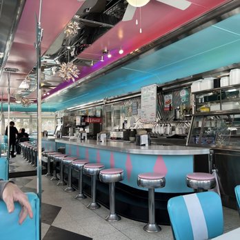 THE COMET CLASSIC DINER & CREAMERY - Updated September 2025 - 145 ...