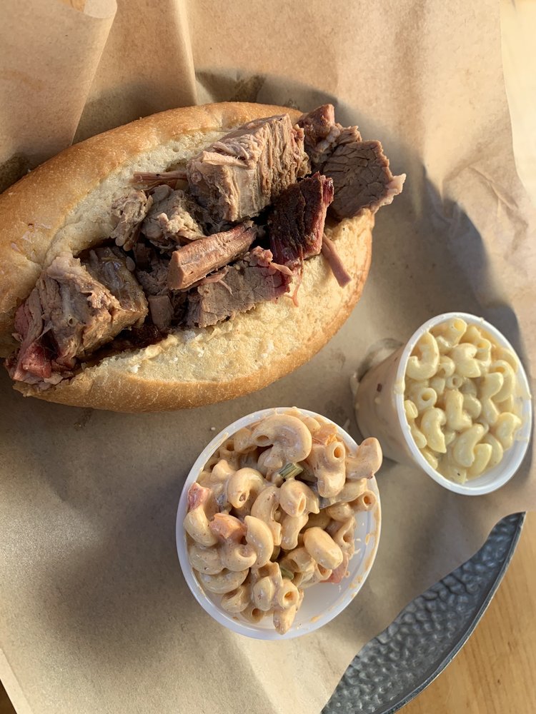 PIGGIN’ OUT SMOKEHOUSE - 204 Photos & 331 Reviews - 9987 Morrison Rd ...