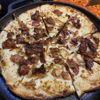 CAST IRON CHEF PIZZA & BAR - Updated December 2025 - 29 Photos & 33 ...