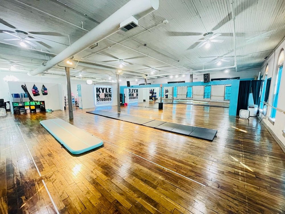 KYLE KAHN STUDIOS - Updated July 2025 - 25 Photos - 8A Lagrange St, Newnan, Georgia - Dance ...