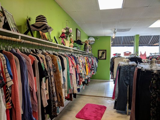 CLASSIC CLOTHIERS - Updated December 2025 - 10 Photos & 25 Reviews ...