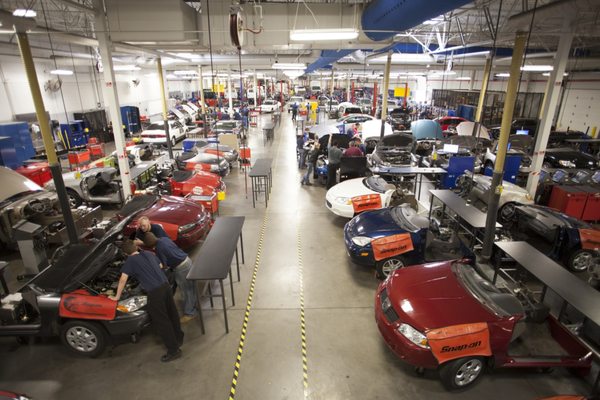 UNIVERSAL TECHNICAL INSTITUTE - AVONDALE - Updated October 2025 - 30 ...