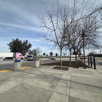 BUTTONWILLOW REST AREA - Updated December 2025 - 128 Photos & 52 ...