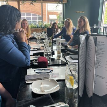 OLDE DOMINION TAVERN - Updated January 2026 - 77 Photos & 65 Reviews ...