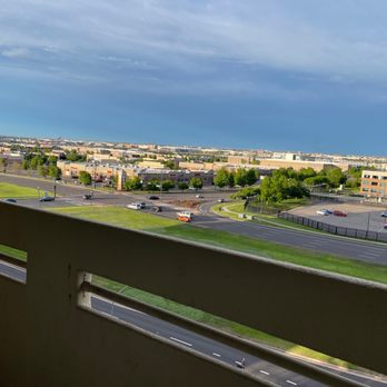 HOLIDAY INN DENVER EAST - STAPLETON - Updated August 2024 - 154 Photos ...