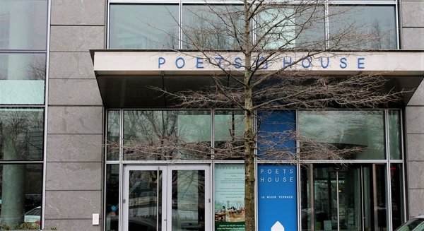 POETS HOUSE - Updated June 2025 - 49 Photos & 40 Reviews - 10 River Ter ...