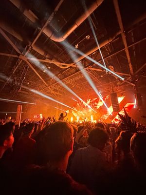 WAMU THEATER - Updated December 2025 - 210 Photos & 220 Reviews - 800 ...