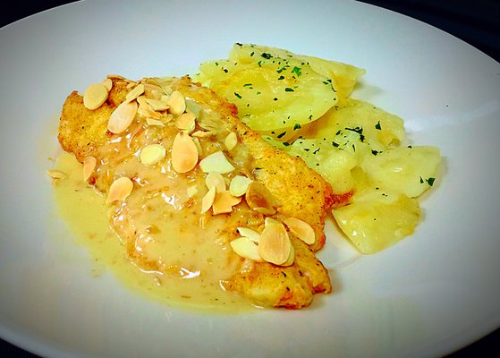 THE MERMAID CAFE - 24 Photos & 38 Reviews - 652 Bellevue Dr, Madison ...