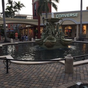 Miromar Outlets - 260 Photos & 175 Reviews - Shopping Centers - 10801 ...