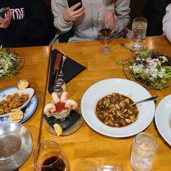 THE WINDMILL - Updated May 2024 - 72 Photos & 142 Reviews - 1501 N ...