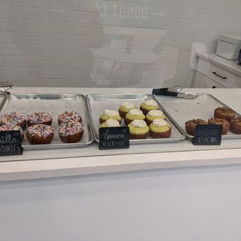 MAVERICKS DONUTS - Updated December 2025 - 21 Photos - 9732 Ellerslie ...