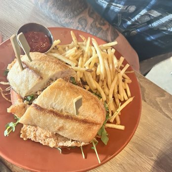 MISFIT KITCHEN - Updated March 2025 - 124 Photos & 59 Reviews - 111 N ...