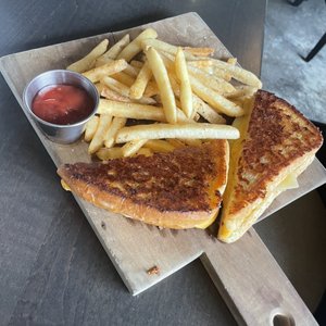 BRIX AND ALE - 69 Photos & 76 Reviews - 1101 Woodlawn Ave, Georgetown ...