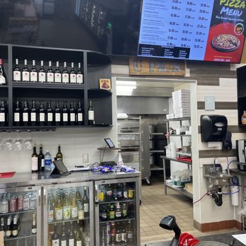 DIVINE MARKET - Updated December 2025 - 67 Photos & 44 Reviews - 20508 ...