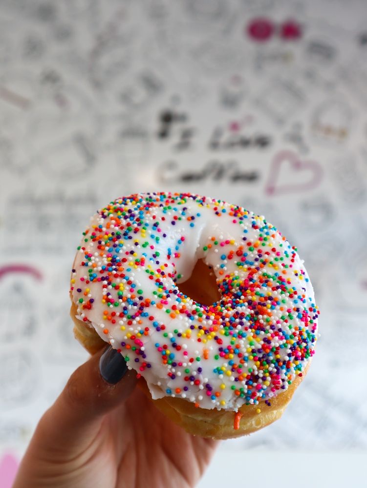 SARAH DONUTS - Updated February 2025 - 219 Photos & 211 Reviews - 5860 ...