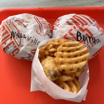 MOTLEE’S - Updated October 2025 - 69 Photos & 77 Reviews - 1485 S 6th ...