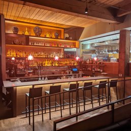 84 YESLER - Updated January 2026 - 642 Photos & 164 Reviews - 84 Yesler ...