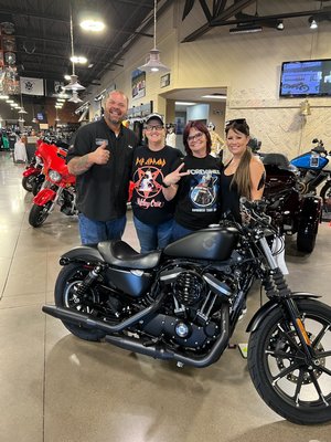 ARROWHEAD HARLEY-DAVIDSON - Updated August 2024 - 75 Photos & 152 ...