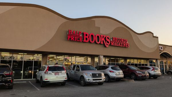 HALF PRICE BOOKS - Updated September 2025 - 183 Photos & 86 Reviews ...